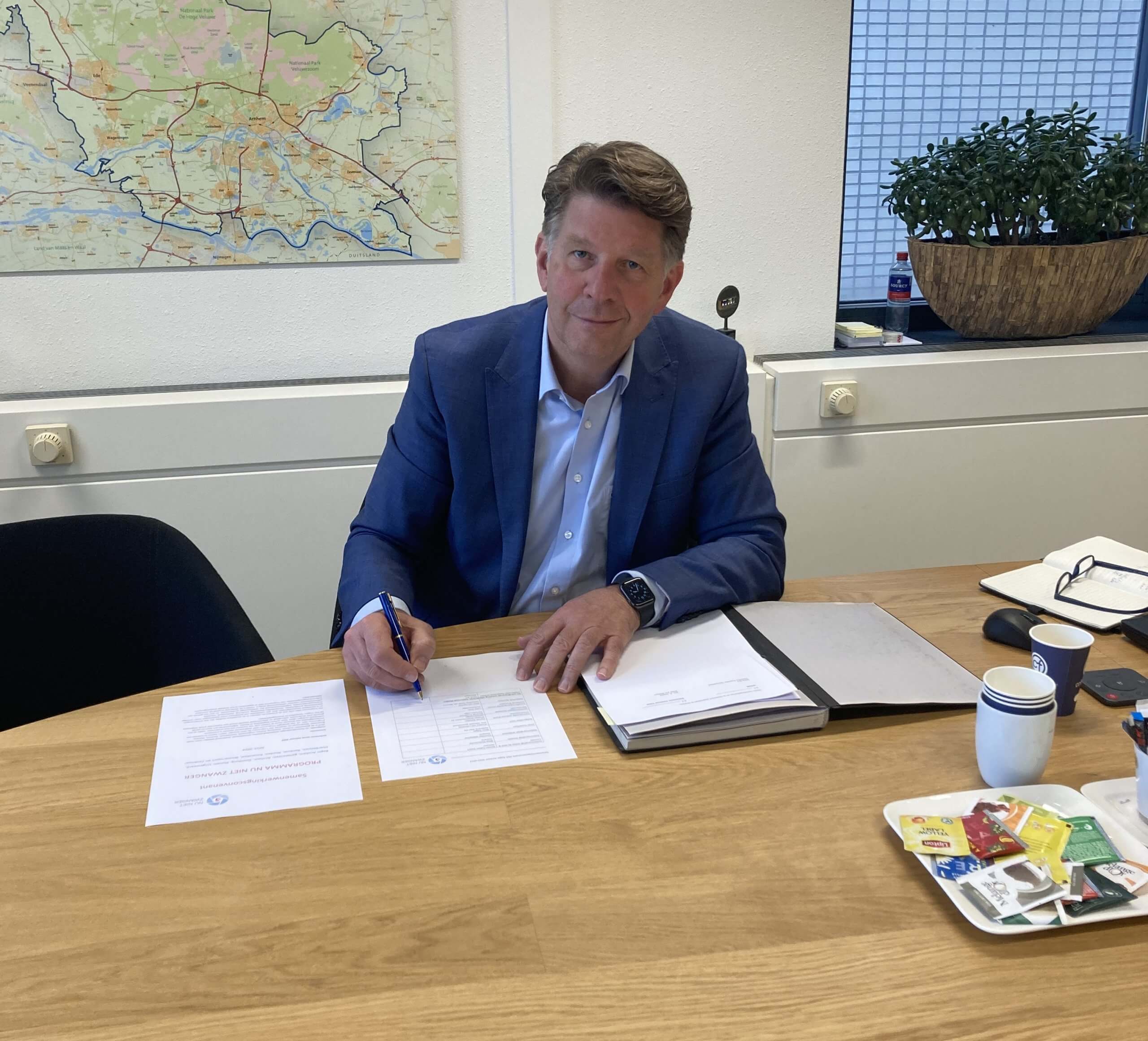 54 partijen in regio Arnhem tekenen samenwerkingsconvenant Nu Niet ...
